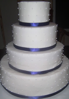 Fuzzy Cakes: Wedding cakes