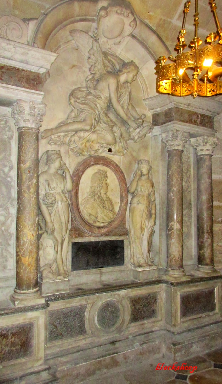 Blacksheep's bit of the Web: PARIS - St Denis, St Sulpice, Notre Dame ...