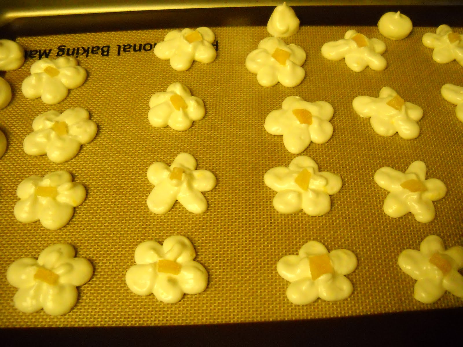 The South Padre Island Flip Flop Foodie: LEMON MERINGUE FLOWERS