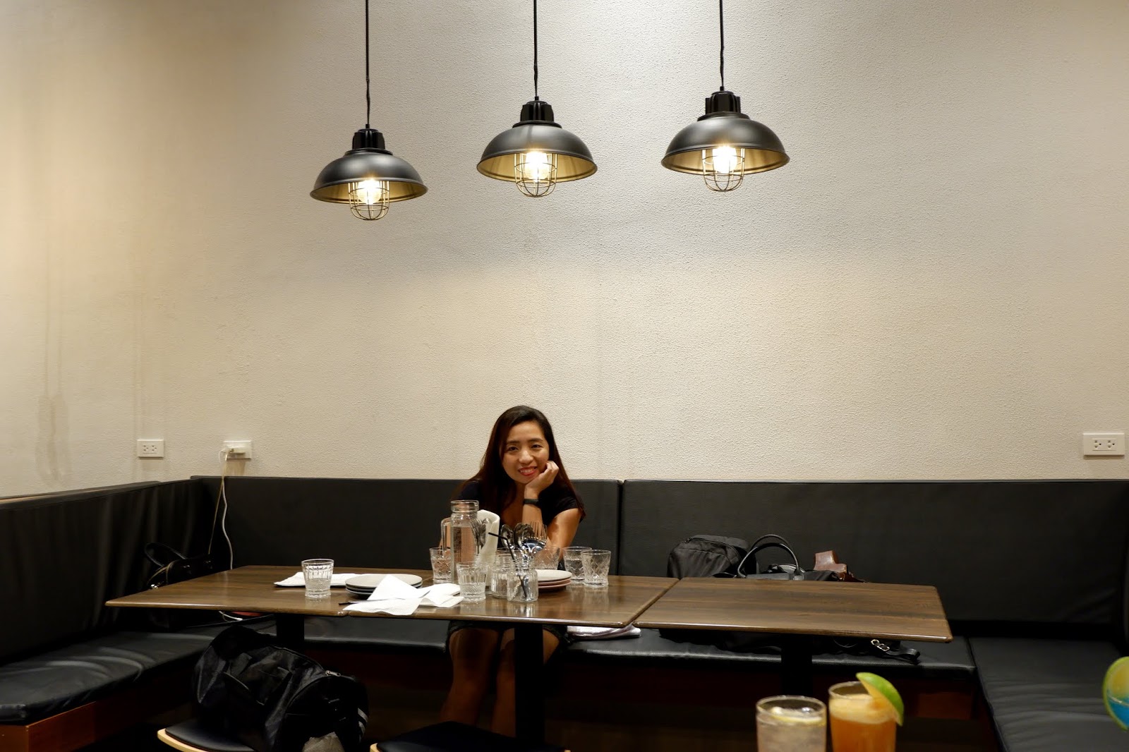 Sand Under My Feet: Varra Restobar - San Juan's New It Place