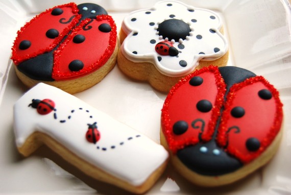 The Sweet Peach Paperie: Giveaway: Custom Cookies from The Cookie Jar ...