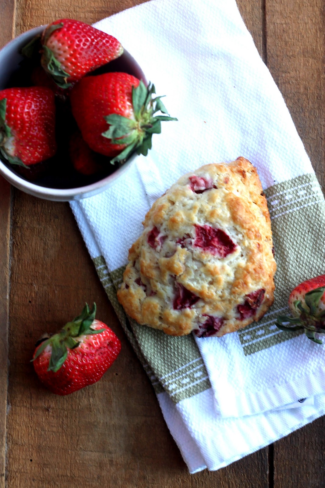 Confections from the Cody Kitchen: Strawberry Scones