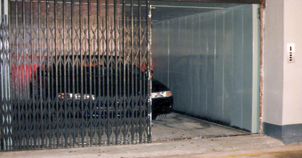 VISHWAKARMA STEEL WORKS: CHANNEL GATES