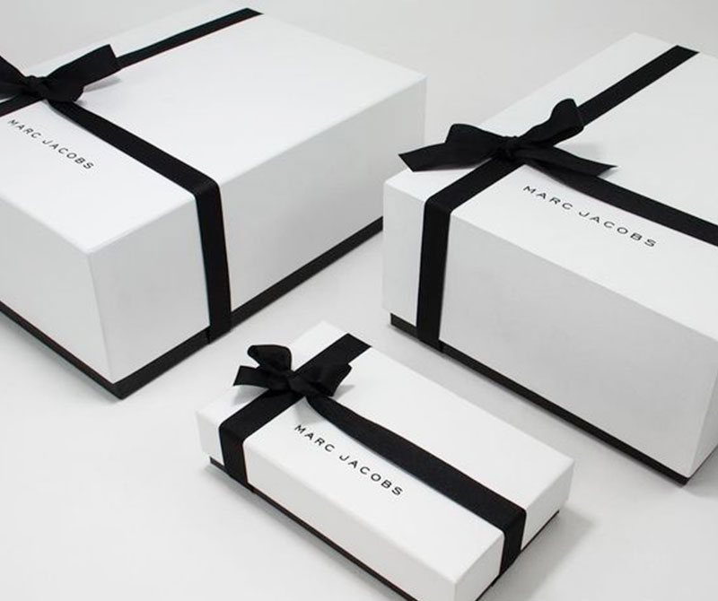 Luxury White Boxes in Different Styles and Designs