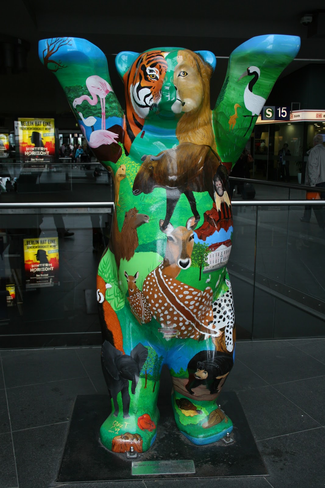 baer beginnings: Day 17: Berlin - Buddy Bears