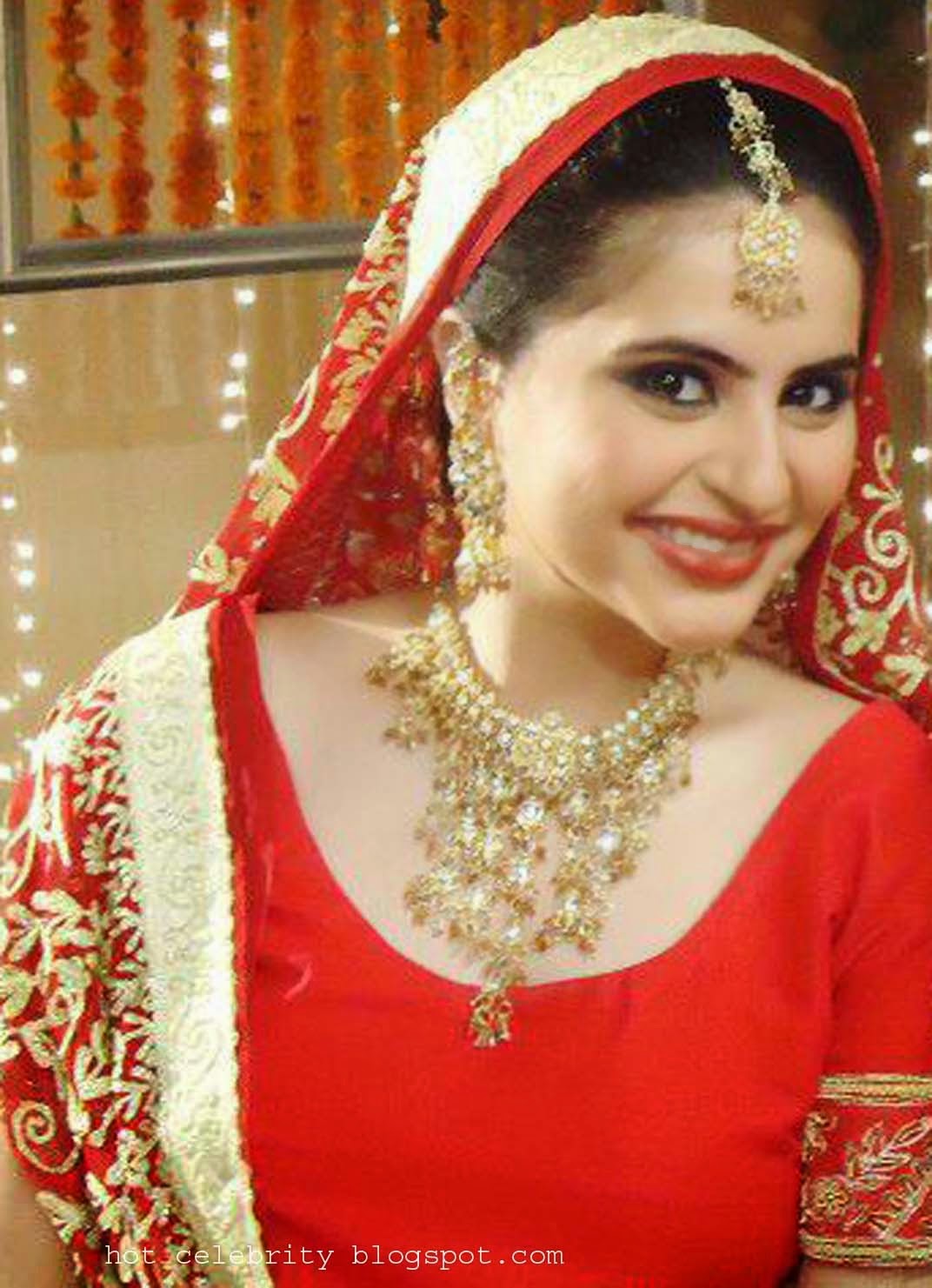 Celebrity HD Picture Collection: Hot Pakistani Girl Fatima Awesome HD ...