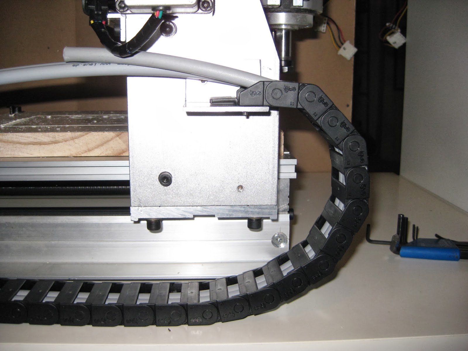 George Stone: Upgrading 3020 CNC Router Cables & Connectors - Part 1