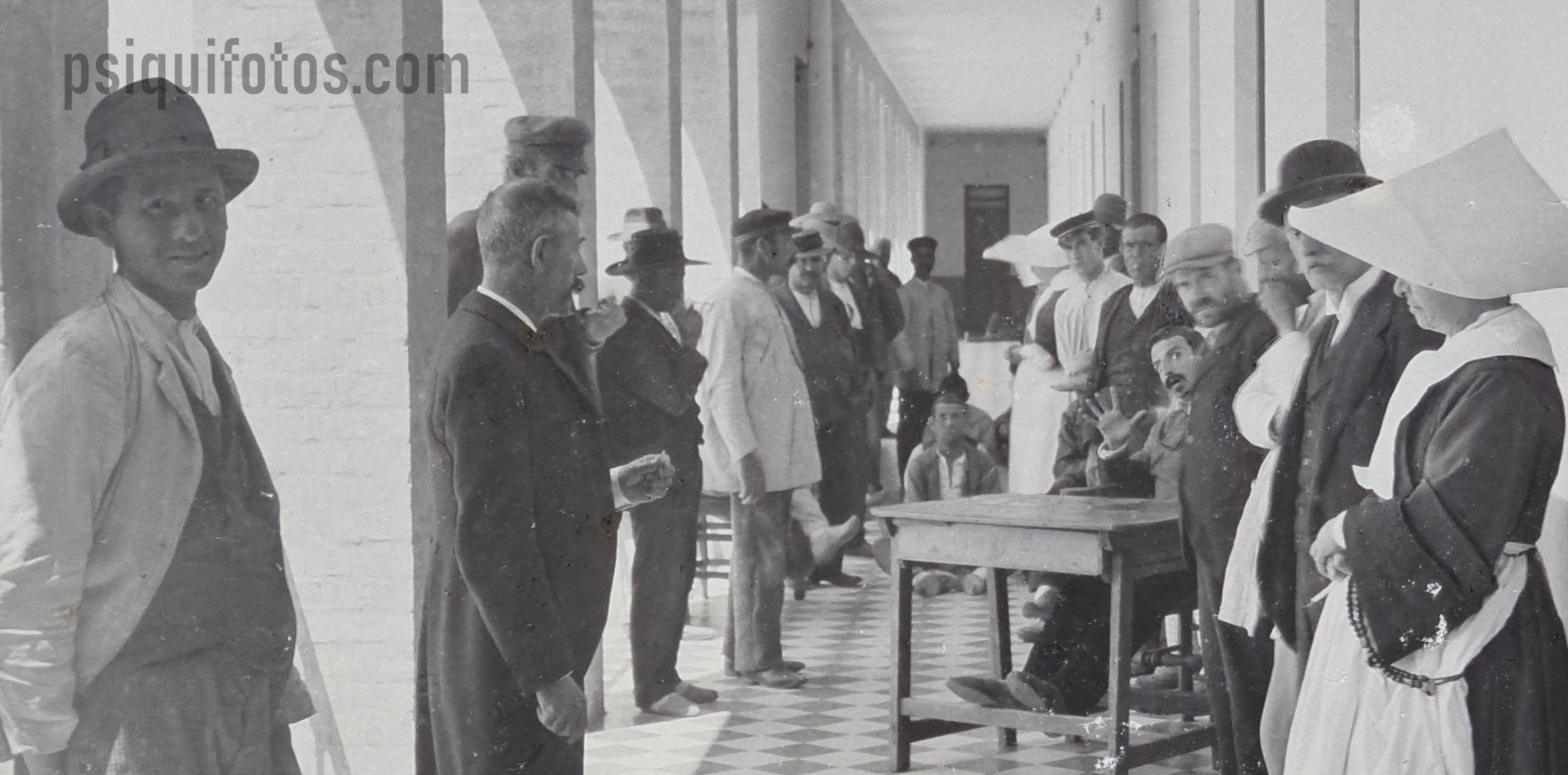 Imágenes de la psiquiatría: 421. El manicomio de Málaga en 1900. (y II ...