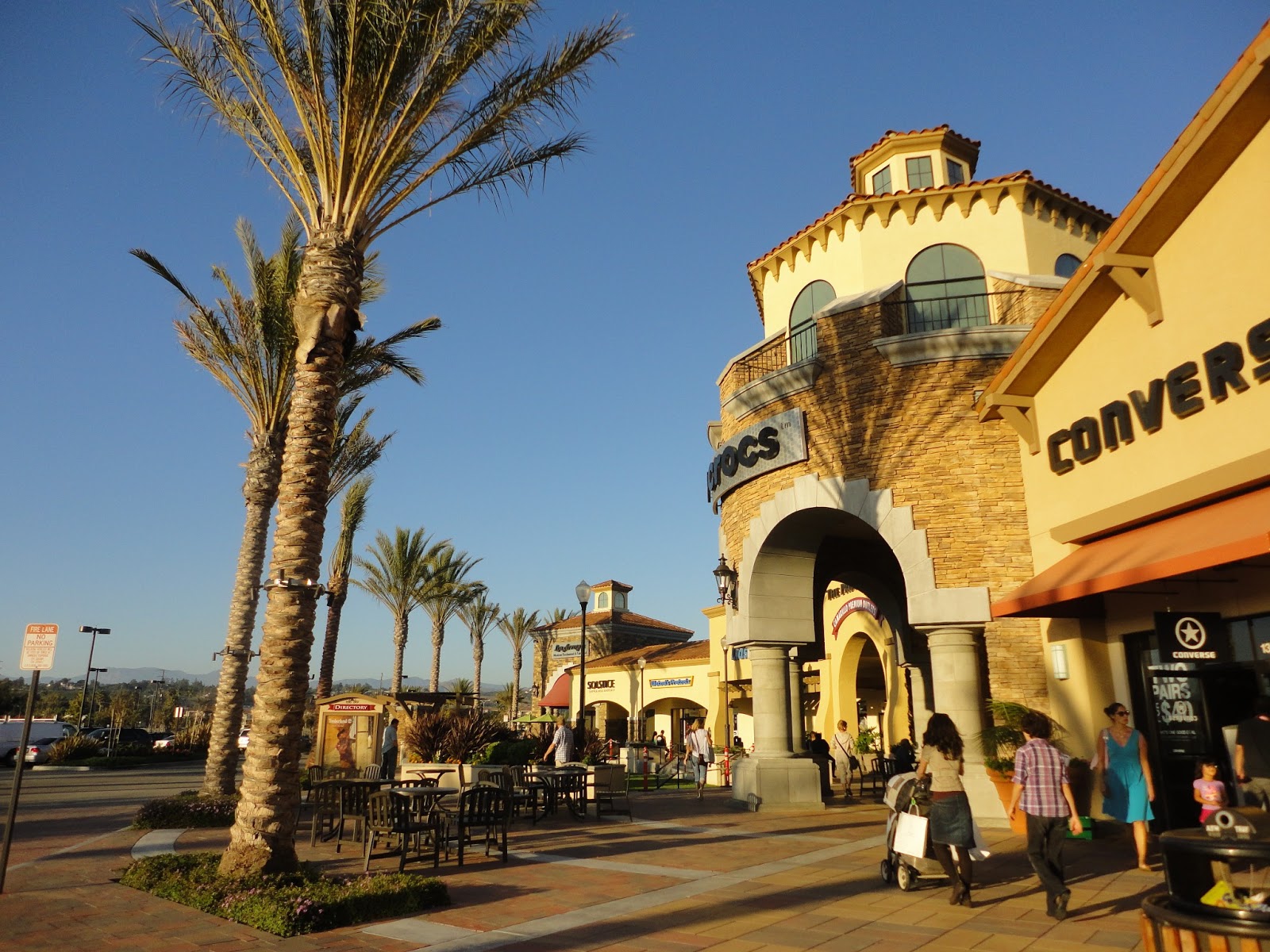 Lugares Divertidos en LA: Camarillo Premium Outlets