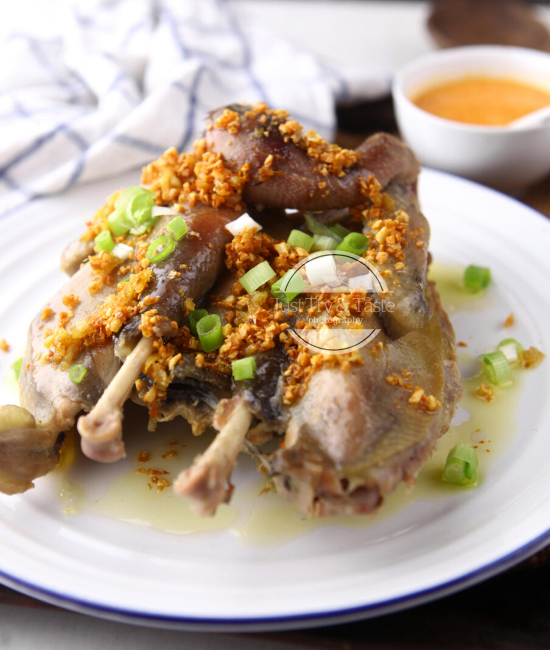 Just Try & Taste: Resep Ayam Pek Cam Kee (Ayam Rebus Garam)