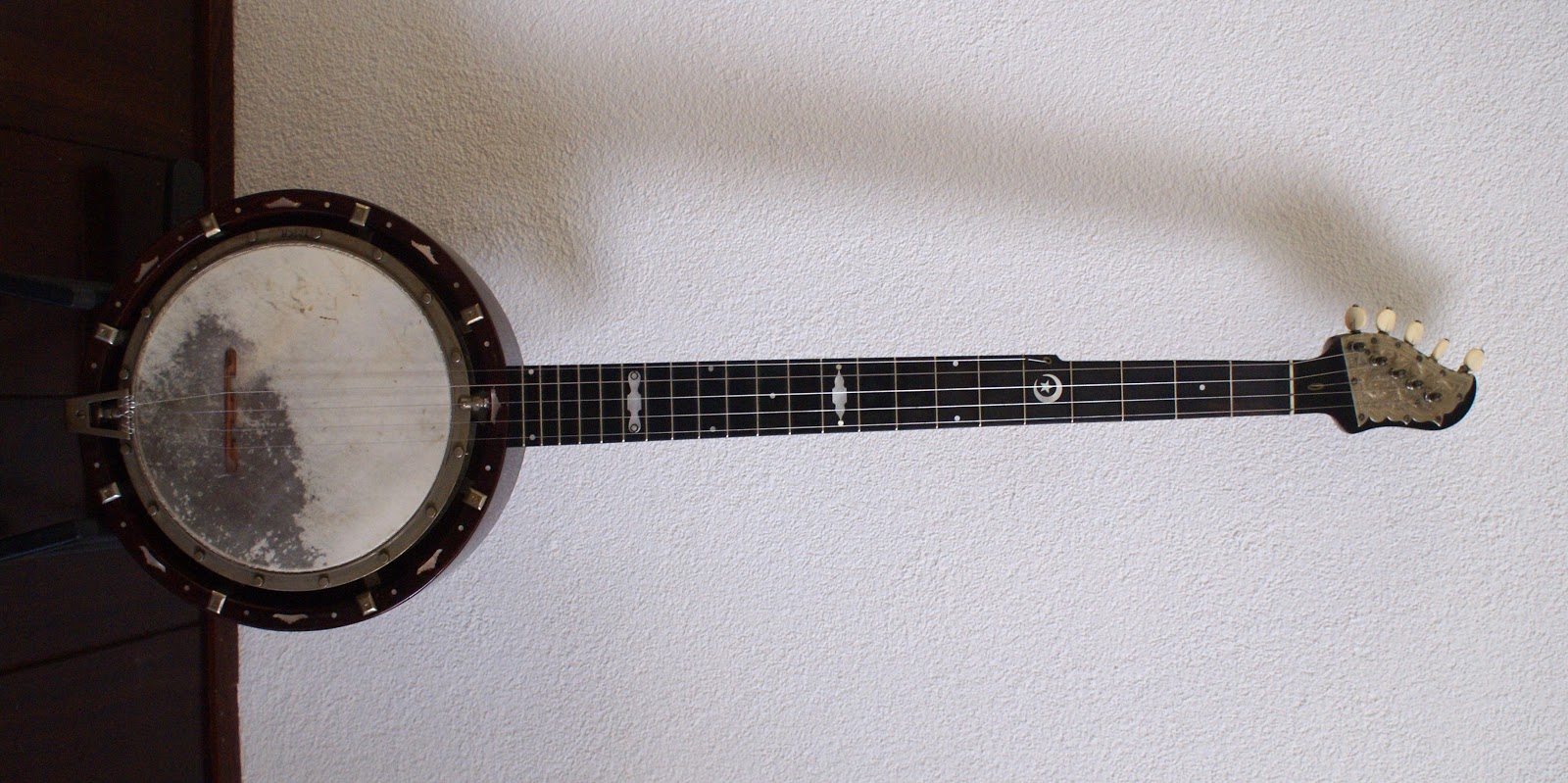 Strange Victorian banjo - Discussion Forums - Banjo Hangout