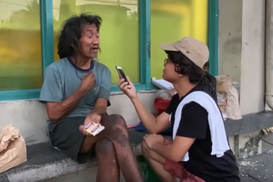 Kahit walang-wala na, Matandang Pulubi, Ibinigay pa rin ang huling ...