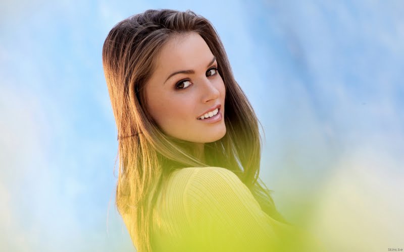 All World Wallpapers: Tori Beautiful Female Wallpapers