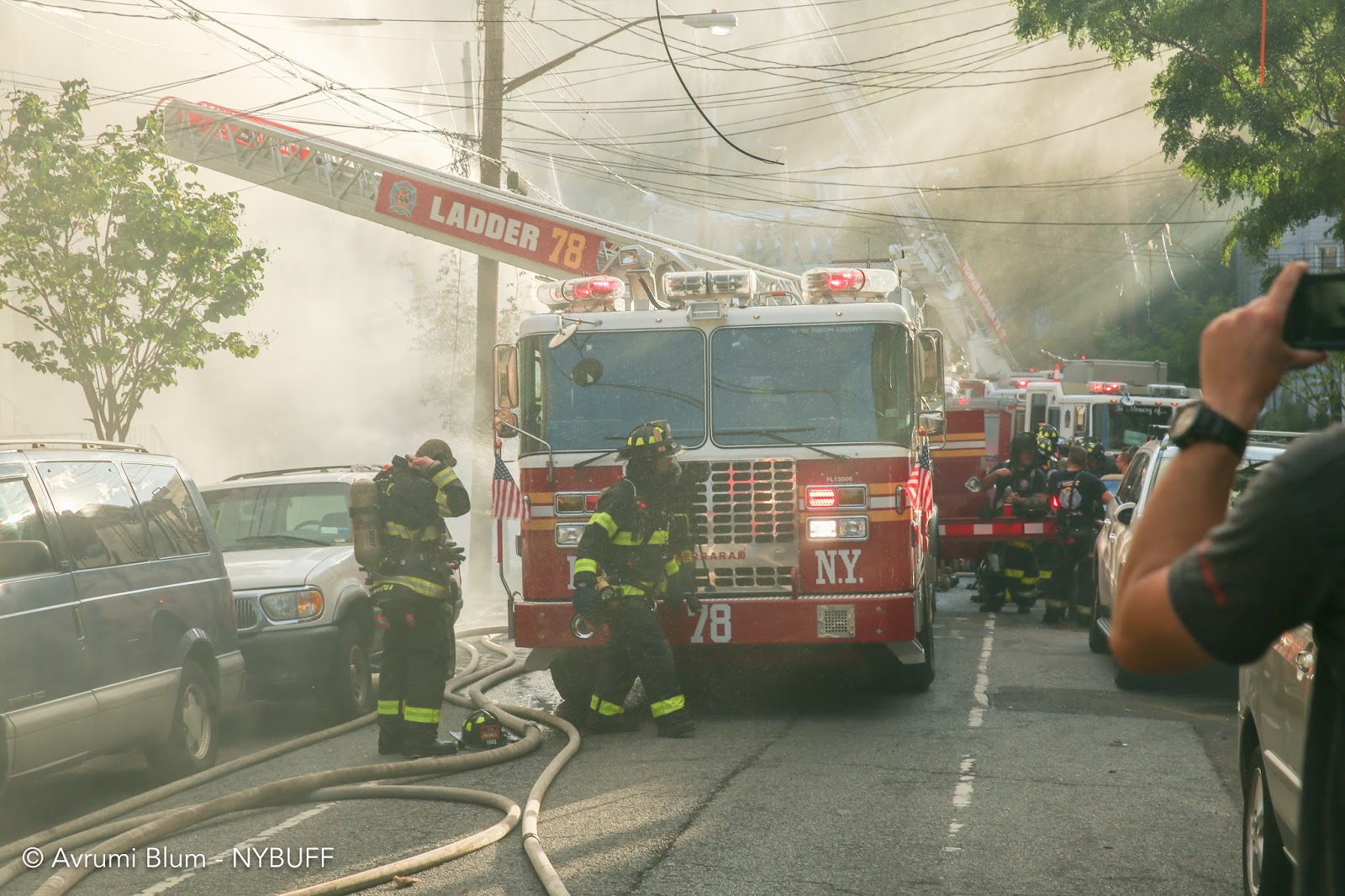 New York Buff Media: Massive Staten Island fire destroys three houses ...