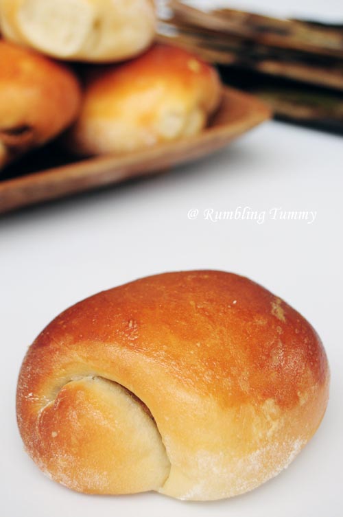 Rumbling Tummy: Otah Bun (no knead), Cheese Bun (汤种 method)