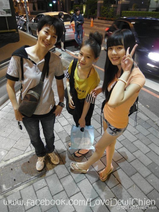 beauty正妹秀: 簡廷芮( Dewi Chien )難擋的青春美貌！美顏正妹