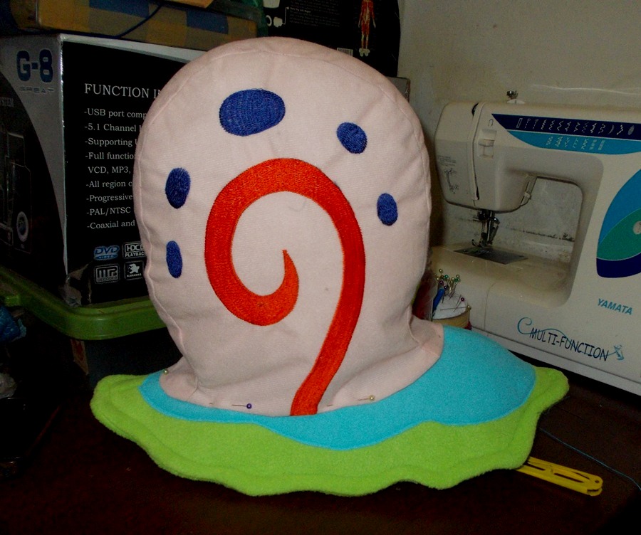 Cheer Up Your Kids!: How to make Gary Snail Softies