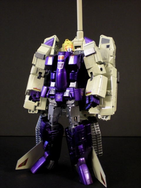 TRANSFORMERS: Blitzwing