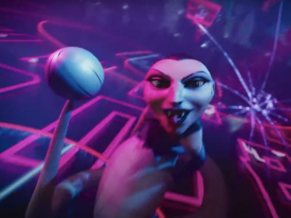 She's Fantastic: Space Jam - WHITE MAMBA!