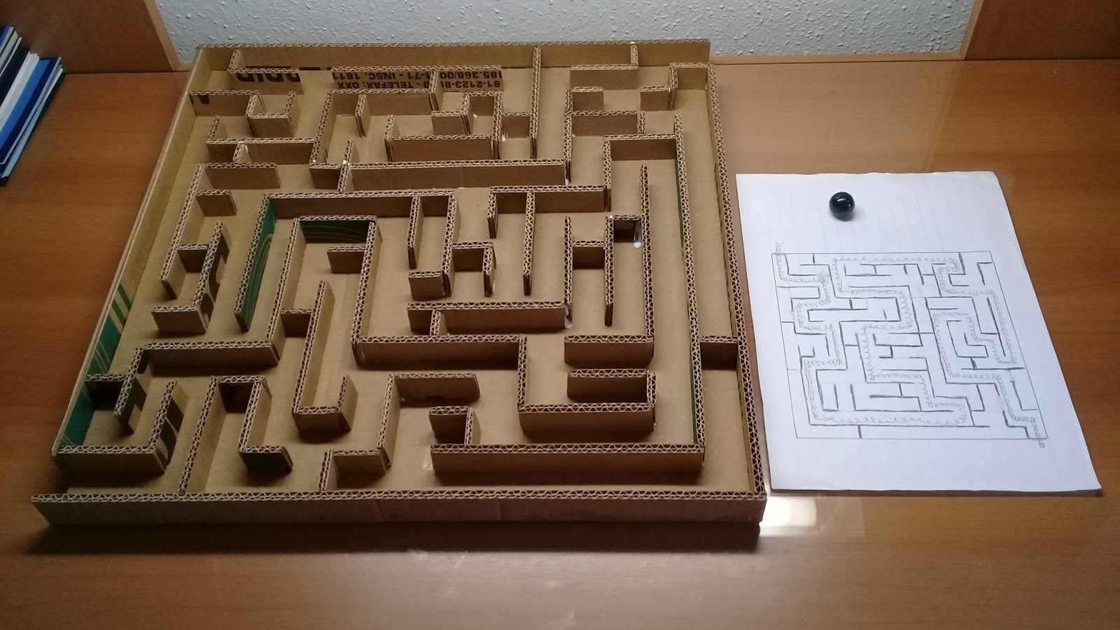 Clube do Tabuleiro de Campinas: Labirintos feitos de papelão