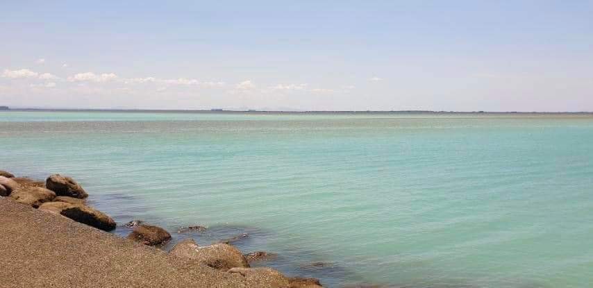LOOK: Manila Bay’s dirty waters turn turquoise blue amid lockdown