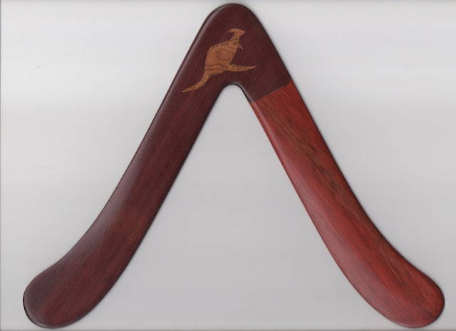Boomerang, Búmeran, Búmerang