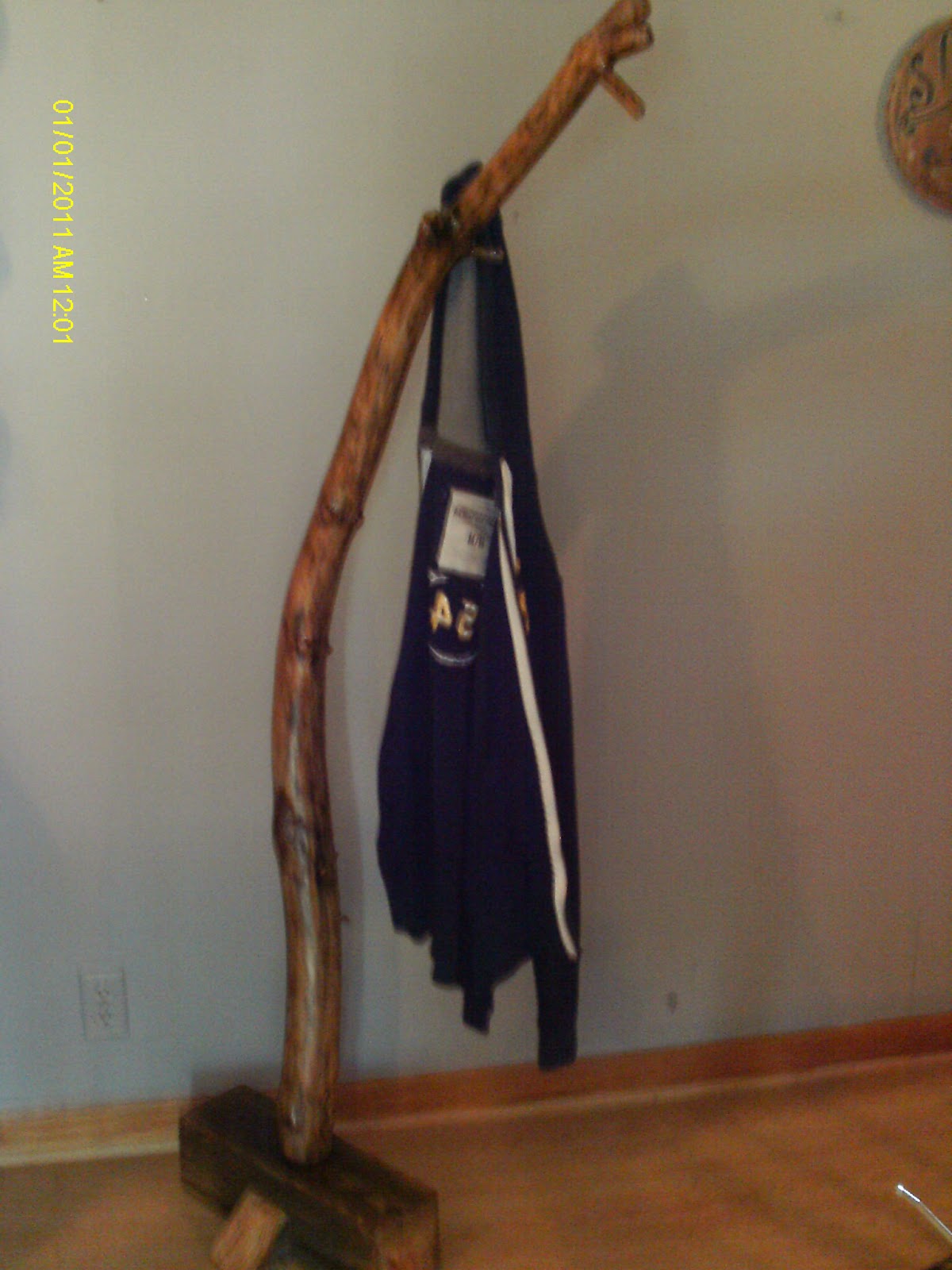 Handmade Rustic & Log Furniture: Oak Log Standing Coat/Hat Stand ...