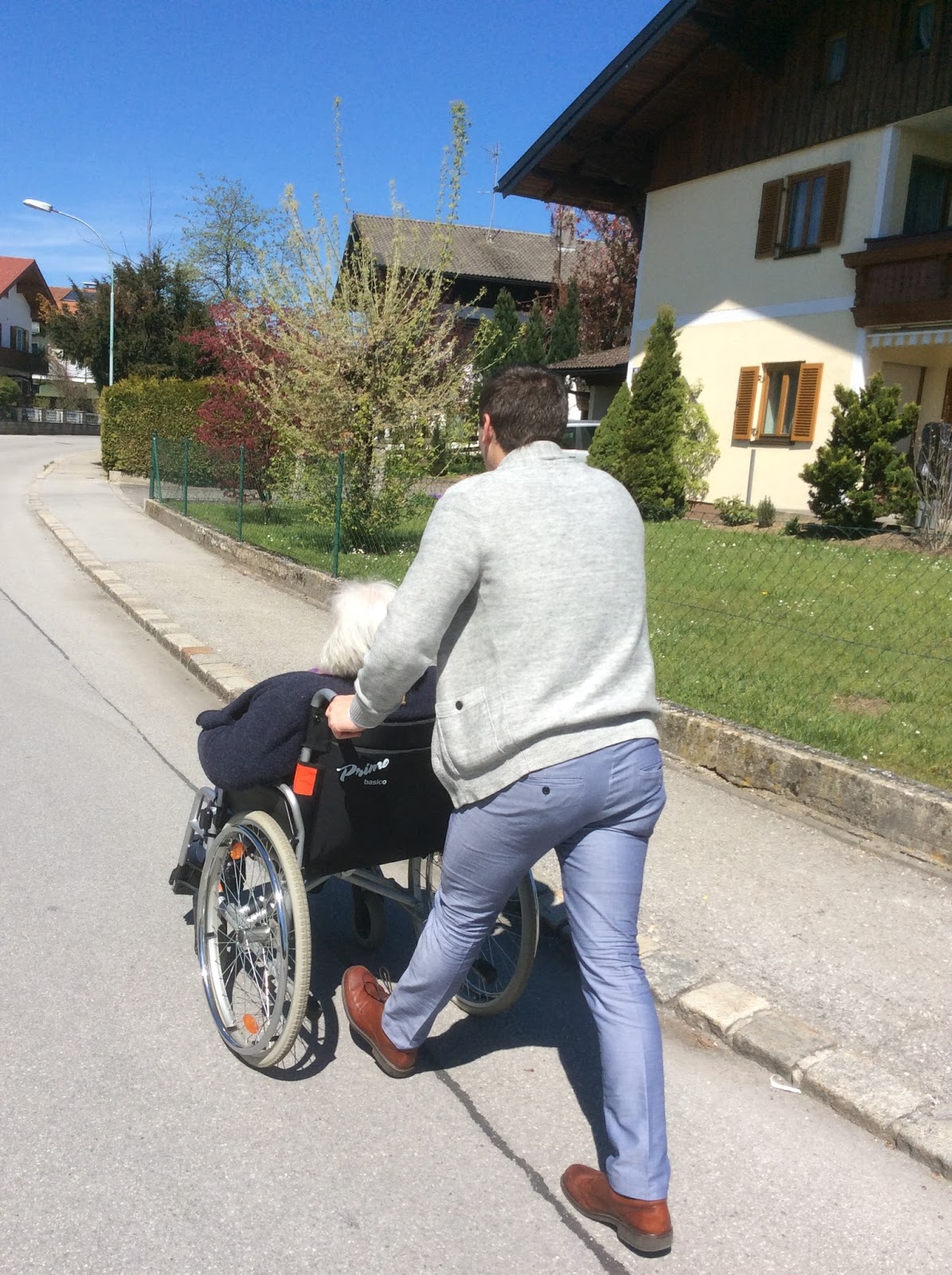 Elder Kade Austin Hunter - Alpine German Speaking Mission: May 2016