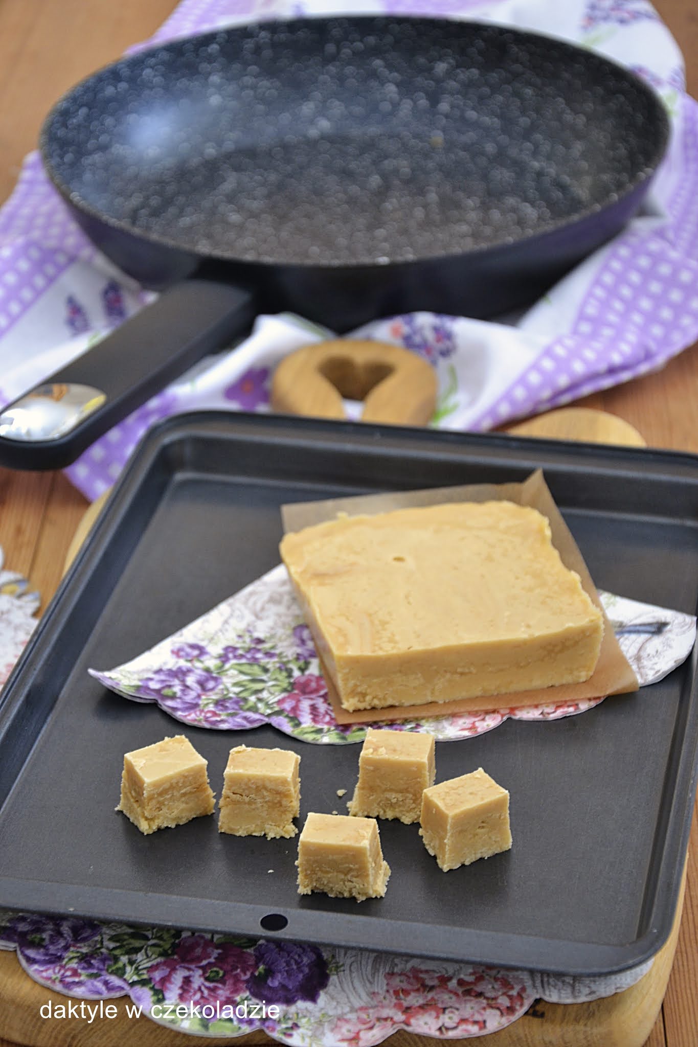 daktyle w czekoladzie: Krówki