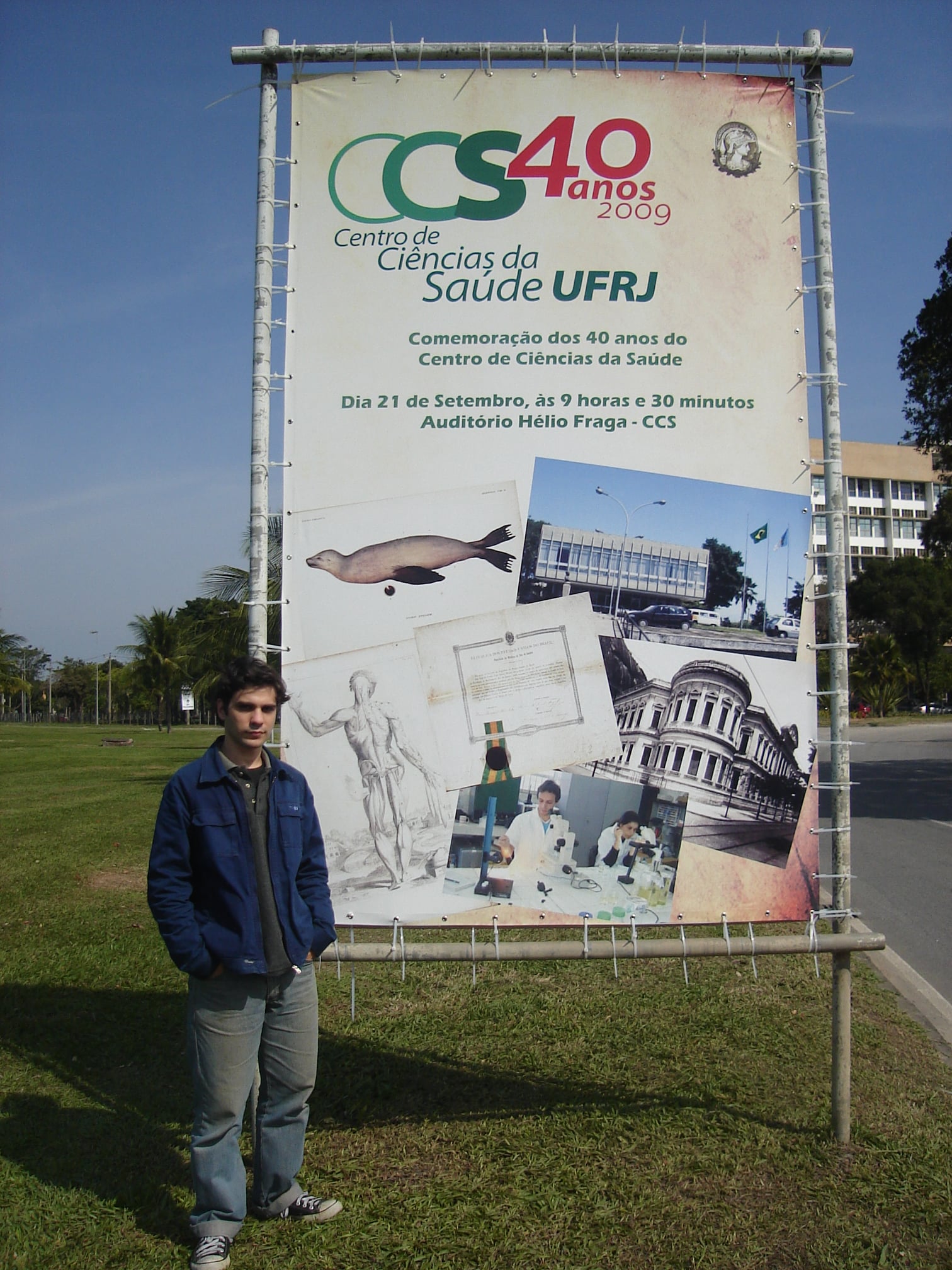 CENSORE CRÉATIF: UFRJ 100 Anos - Banners e cartazes para o Centro de ...