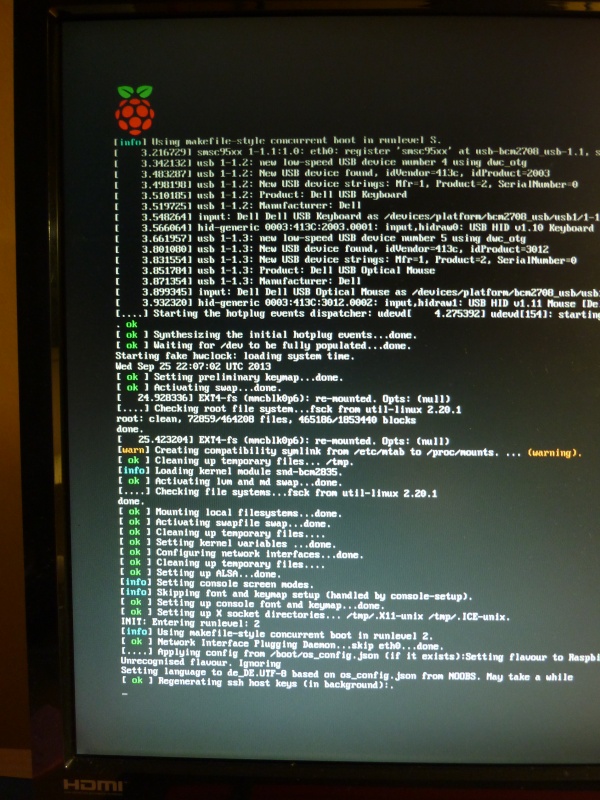 Hart gelötet!: Raspberry Pi - first boot.
