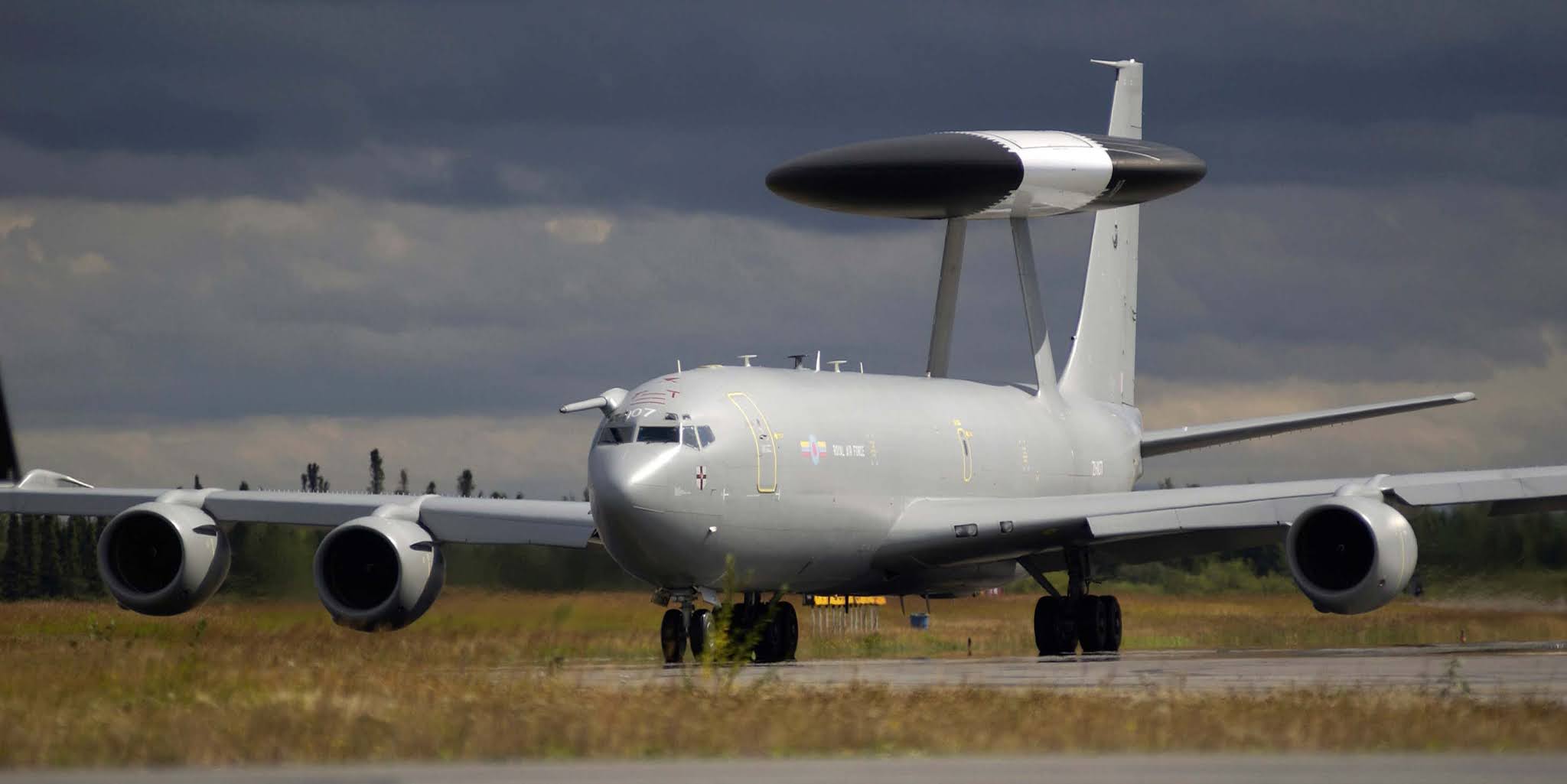 La Fuerza Aérea de Chile compró tres aviones AWACS Boeing E-3D 'Sentry ...