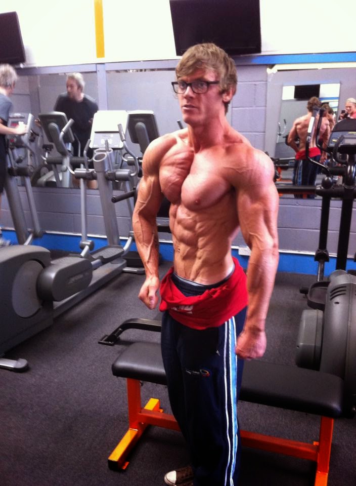 Sean P - Young Muscle Studs