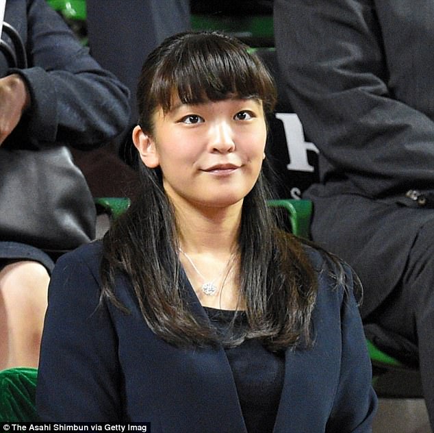 Japanese princess gives up her royal status to marry a beach tourism ...