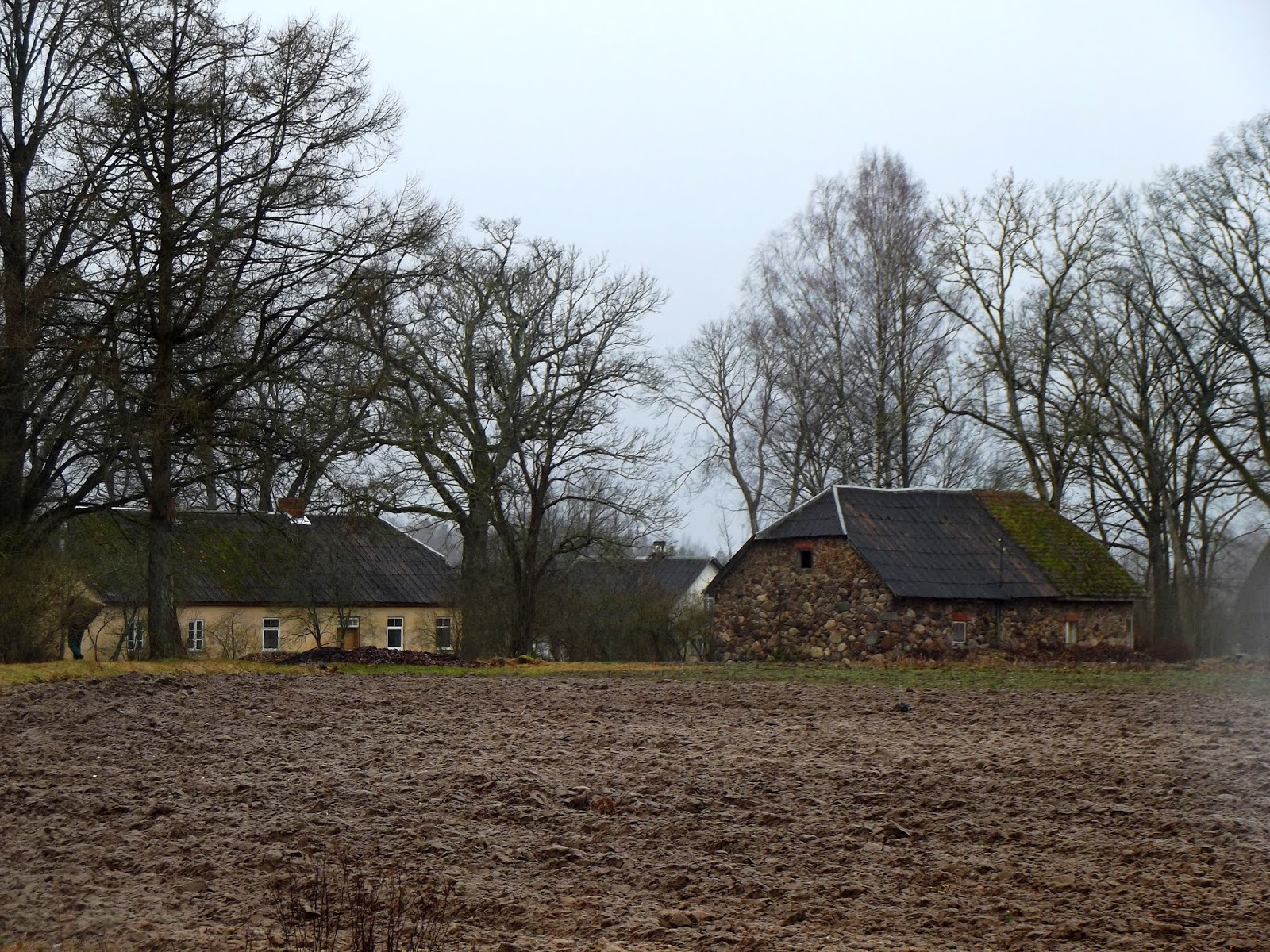 Latvijas muižas un pilis un citas interesantas vietas: Cempu muiža ...