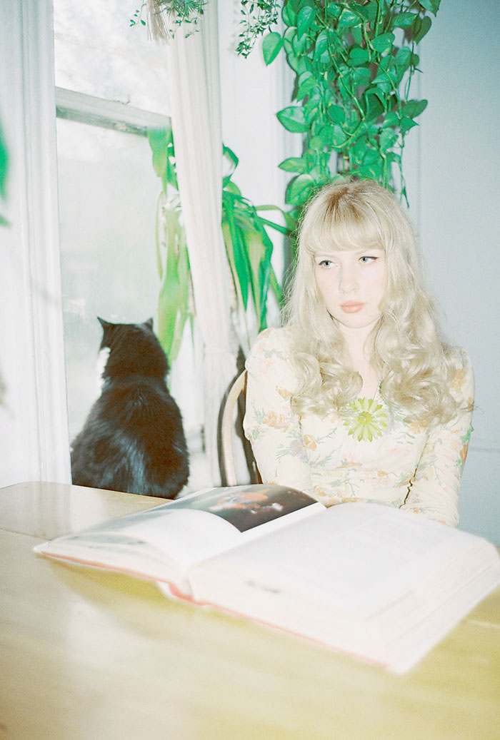 Hannah Kristina Metz: tea with Bobo