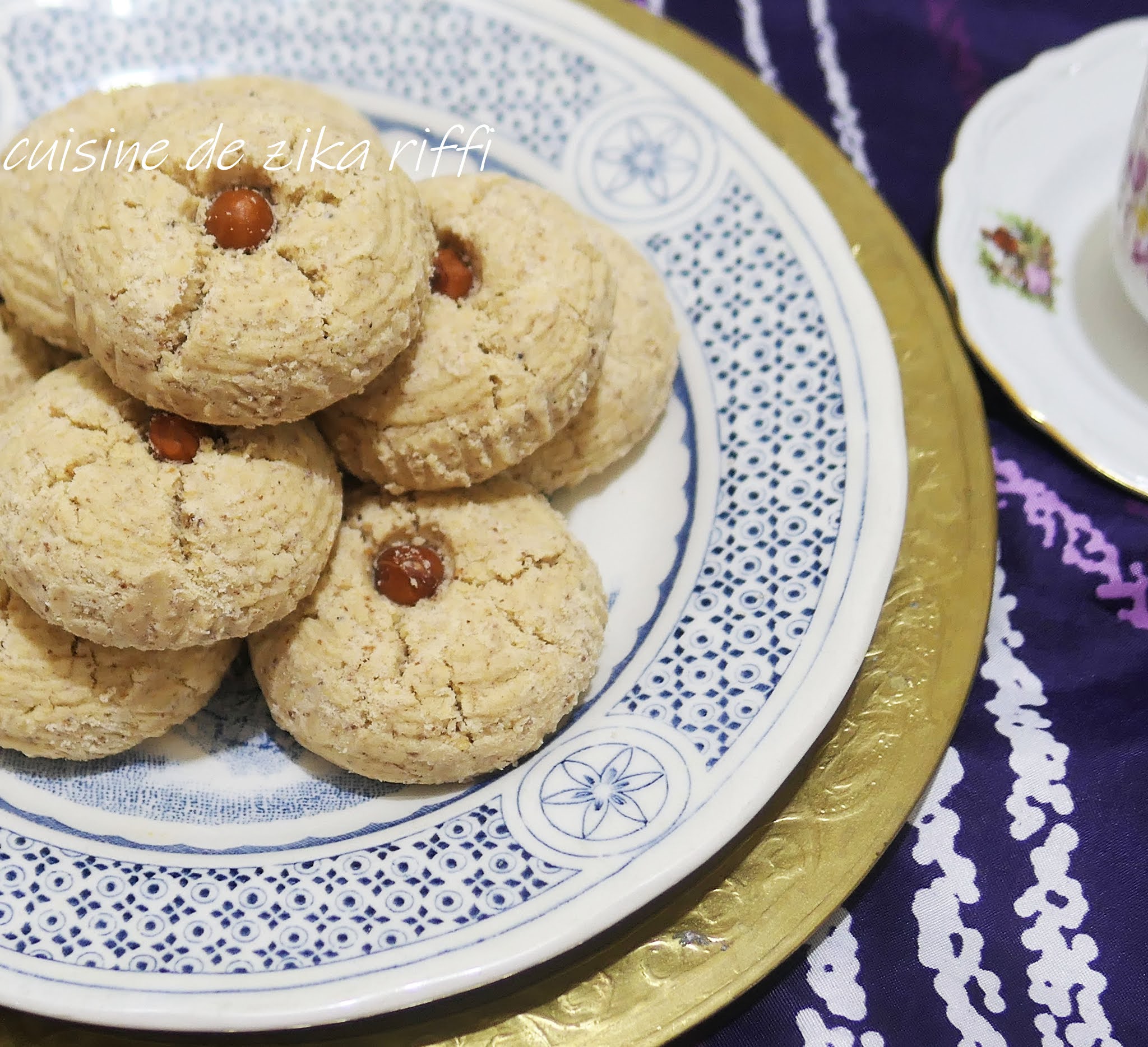 GHRAIBA- GHRIBIA AUX CACAHUETES- PÂTISSERIE ALGERIENNE