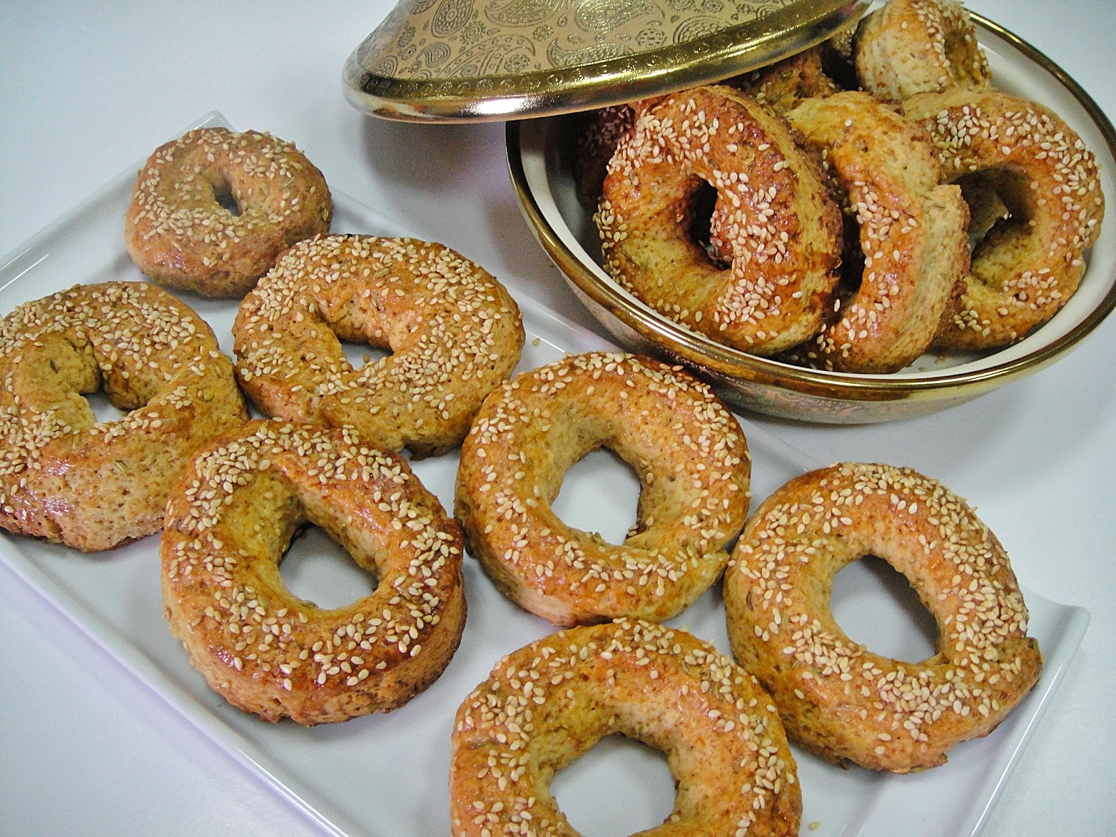 Maryam's Culinary Wonders: 649. Algerian Kaak