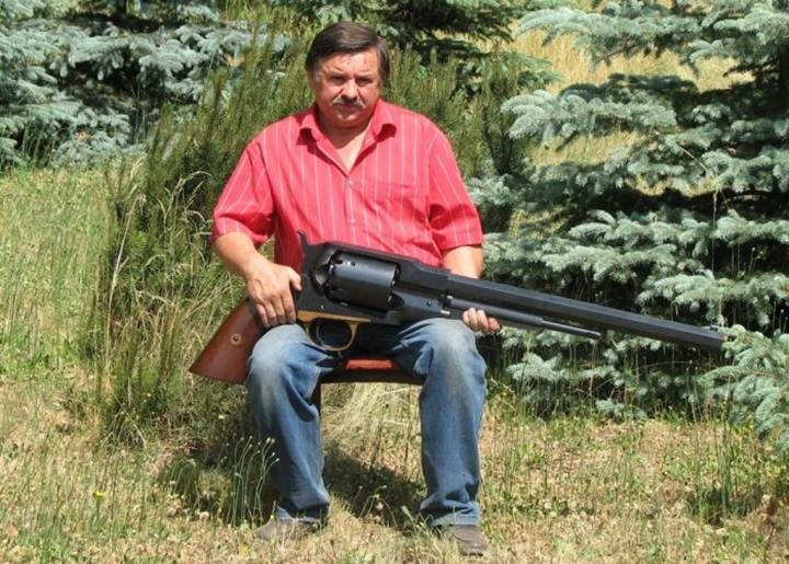 World Largest Revolver world-largest-revolver