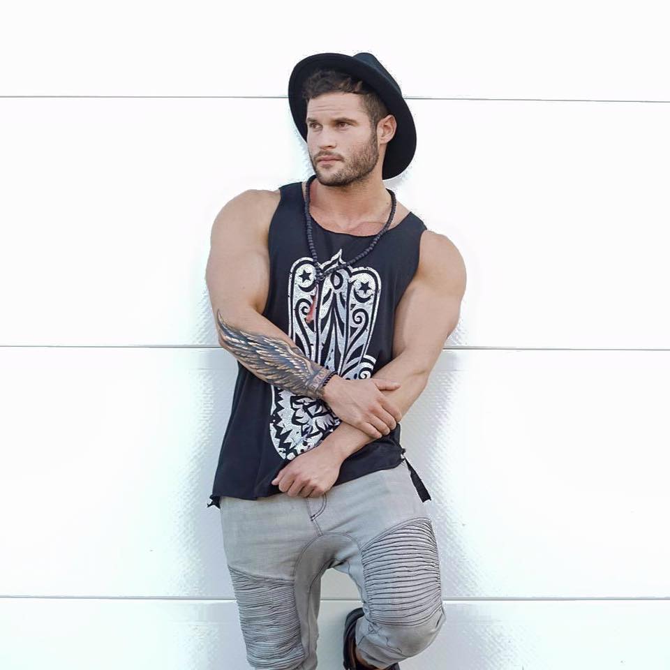 Masculina Wear ™®: Masculina Wear: Tavi Castro "In The Paradise"