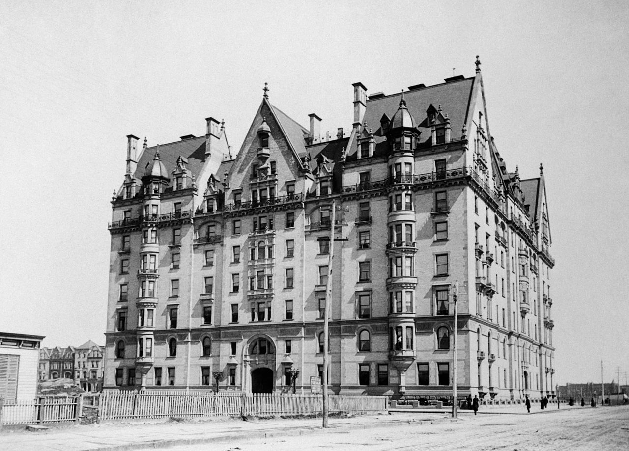 Daytonian in Manhattan: The 1884 Dakota Apartments - 1 West 72nd Street
