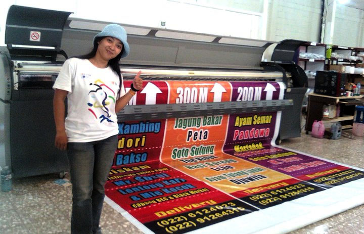 4 Keunggulan Spanduk Vinyl Digital Printing - insertmedia | Jasa Desain ...