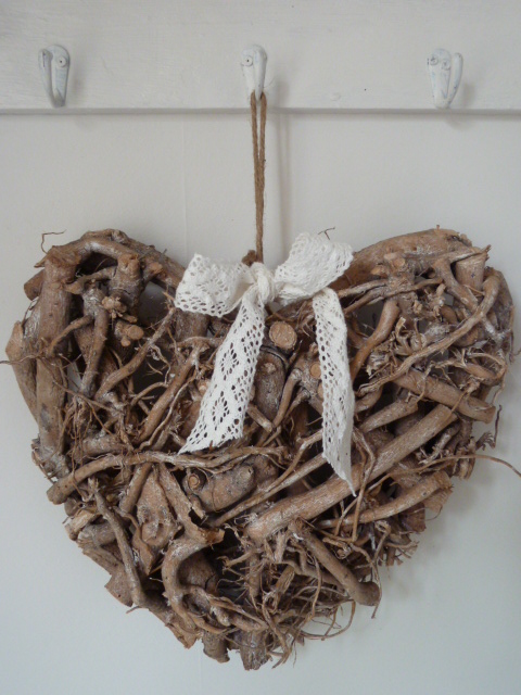 SIMPLY SCANDINAVIAN: Rustic Treasures