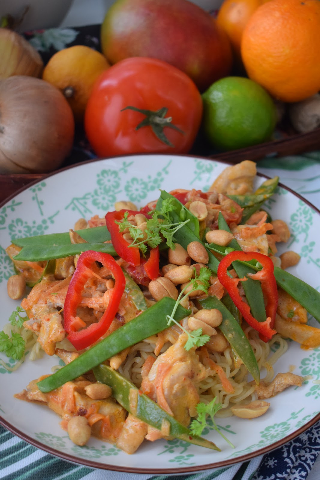 Smaskelismaskens: Paneng red curry med kyckling och kycklingnudlar