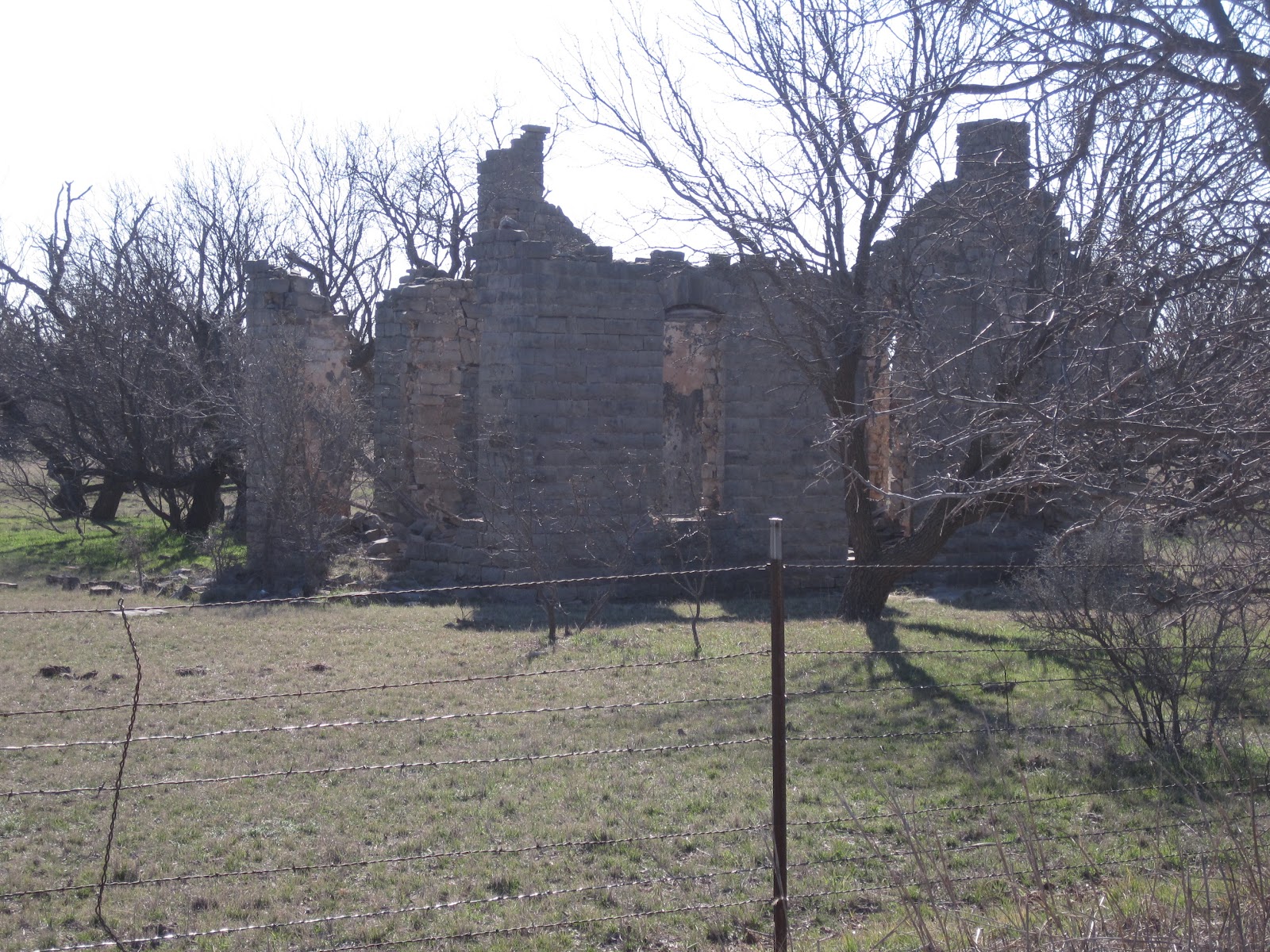 Newcomer's Diary: "Ghost Town" - Belle Plain, Texas (Belle Plain Cemetery)