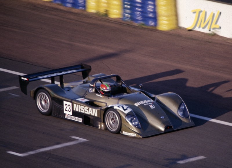 A fleur de piste: Nissan R391