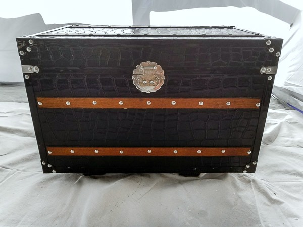 Painted Trunks for Unified Storage - DIY Beautify - Creating Beauty at Home