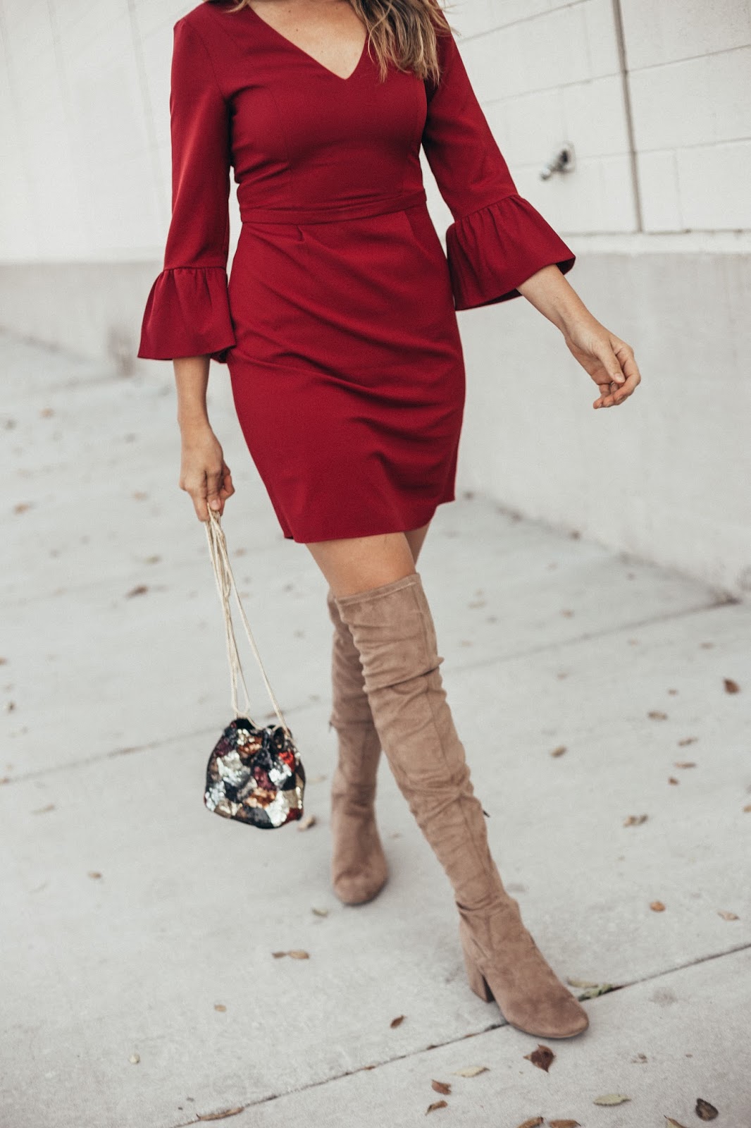 The Ultimate Red Holiday Dress For Your Christmas Party - Leah Behr