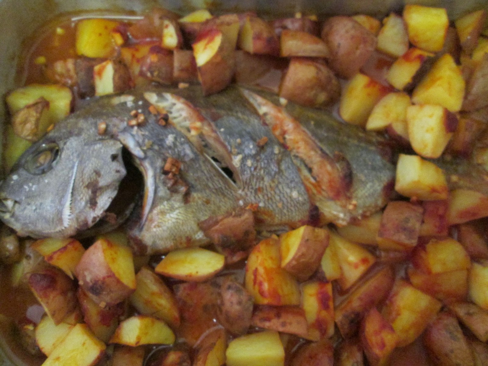 Mãos de Manteiga: O meu peixe assado no forno (com batatas, claro!)