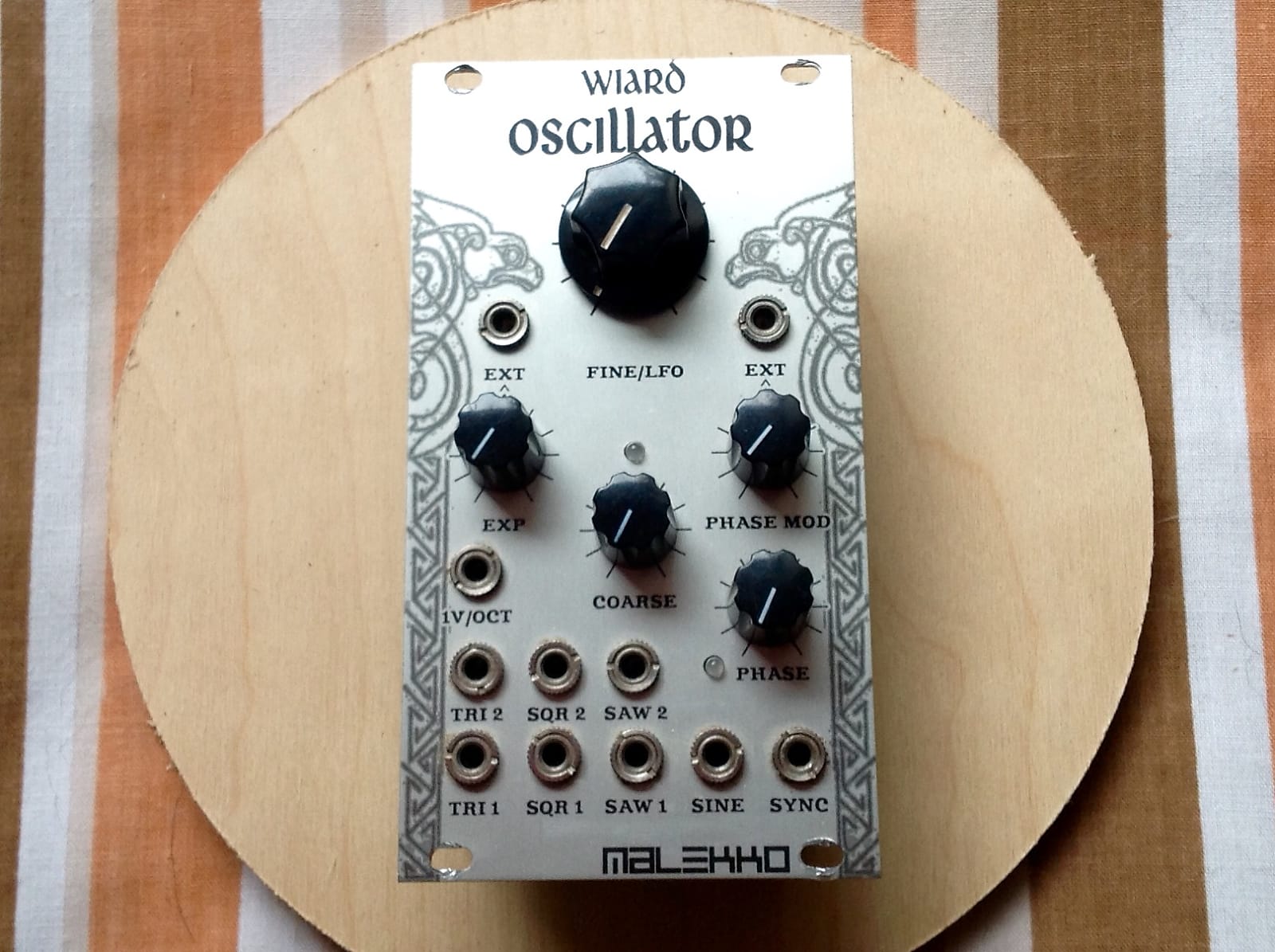 MATRIXSYNTH: Malekko Wiard Oscillator